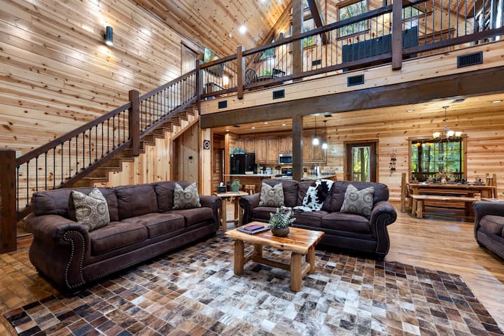 Runnin' Moon -Hot Tub, Gameroom, Pet Friendly, Fre - Hochatown, OK