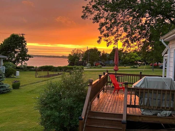 Harbour View Hideaway - Prince Edward Island