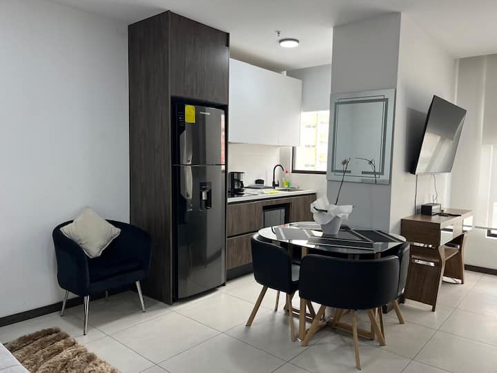 Apartamento De Lujo Con Piscina Y Spa - Quito