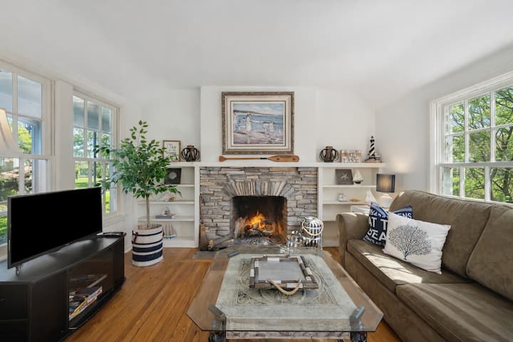 Charming Bunk Cottage On Beautiful Bay Beach! - Fort Erie