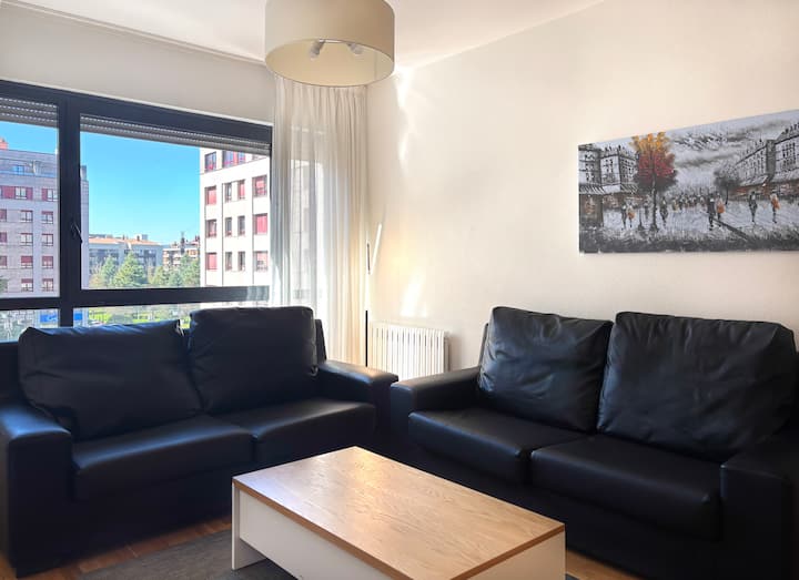 Gran Apartamento Para 8 Personas - Pampelune