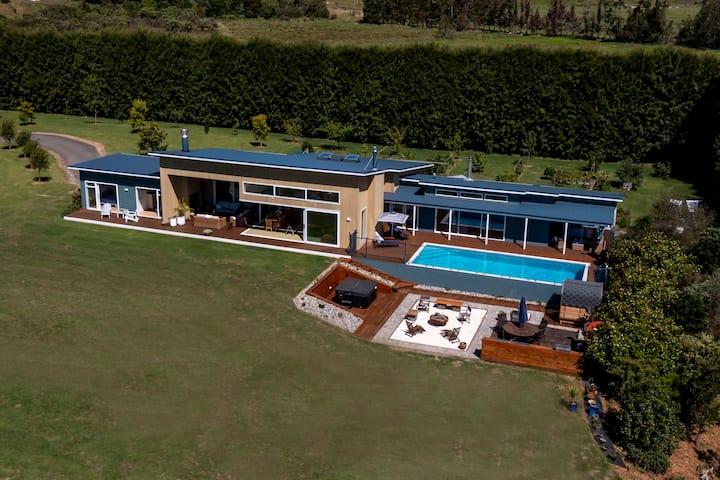 Pahoia Beach  Retreat - Ōmokoroa