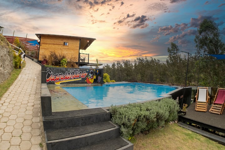 Clandestino Glamping - Quito