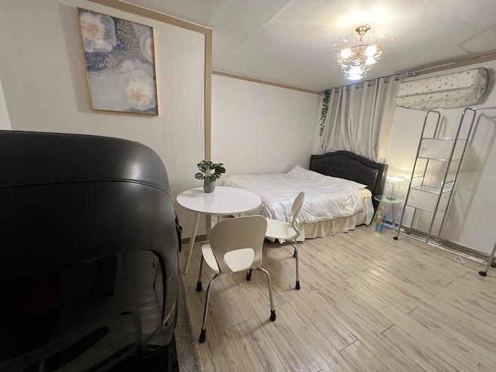 Clean & Cozy Stay For Subway - Bucheon-si