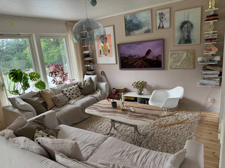 Rymlig Villa Vid ÖResjö - Borås