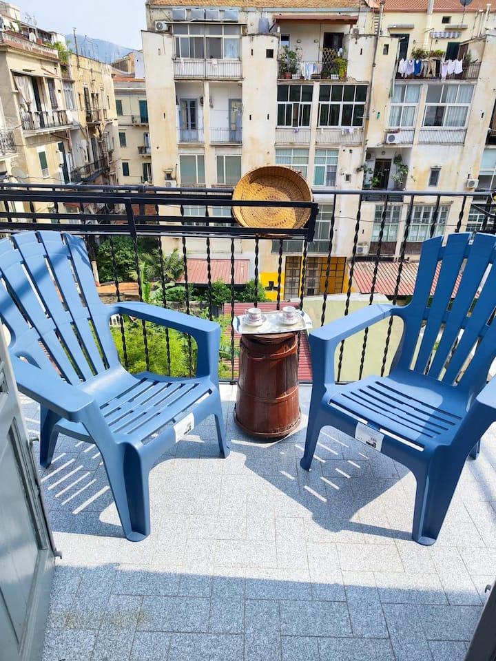 Casa Mazza, Close Lolli Station, 3 Bedrooms - Palermo