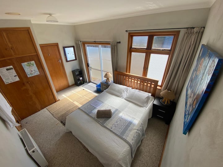 Ohakune Ensuite Room - Hike Tongariro Crossing - Ohakune