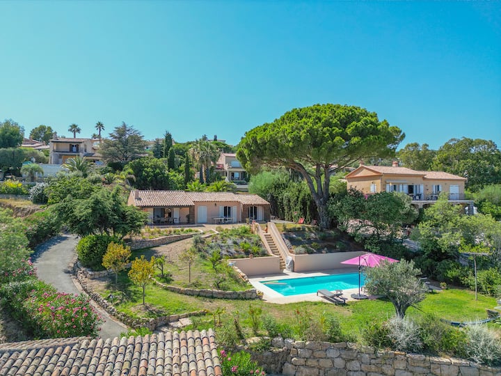 Villa Vue Mer Piscine Plage à Pied • Pmr • 11 Pers - Le Muy