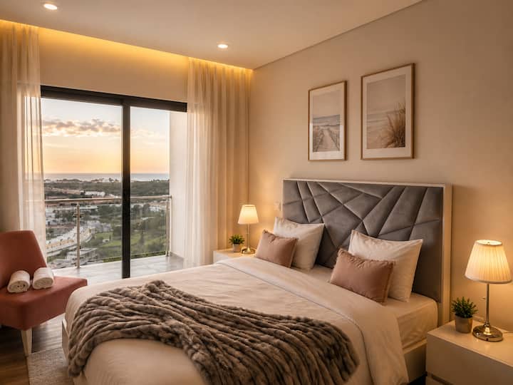 Elegant Oceanview Apt W/ Infinity Pool, 5min Beach - Albufeira