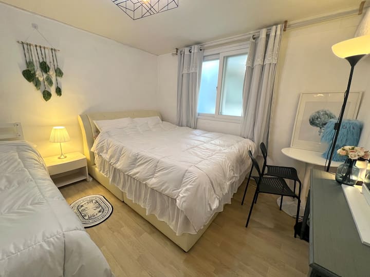 No Extra Fees/bright &Cozy Stay For Subway - 남촌동