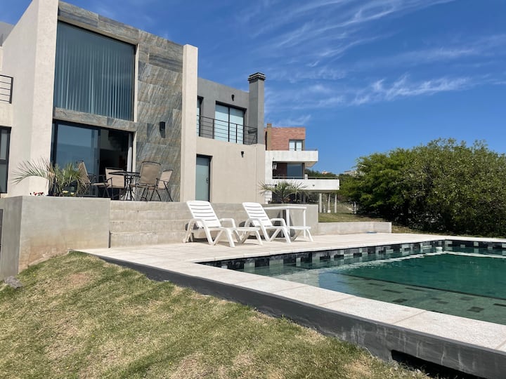 Imponente Casa - Barrio Privado - Villa Carlos Paz