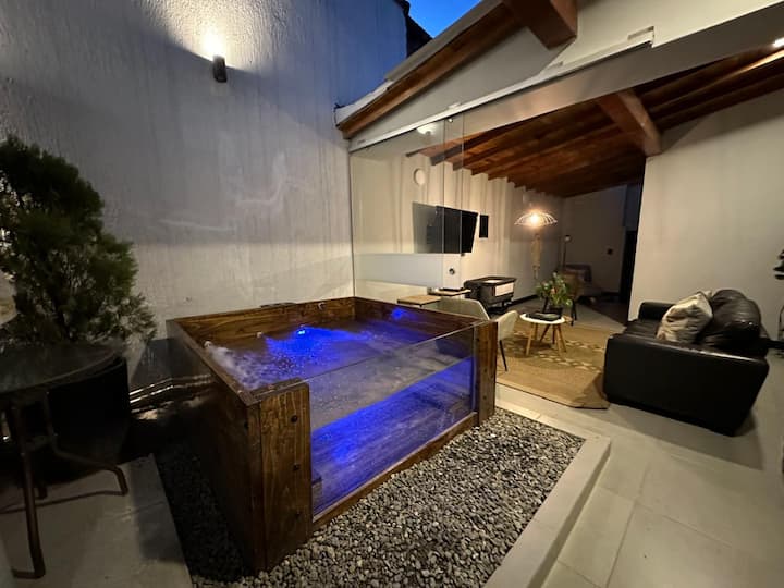 Luxury Villa El Poblado • 7br + Wc • Sleeps 16 - Medellin, Antioquia, Colombia