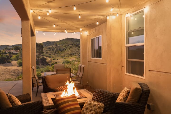Mountain-top Retreat W/private Sunset Patio, Views - Thousand Oaks, CA