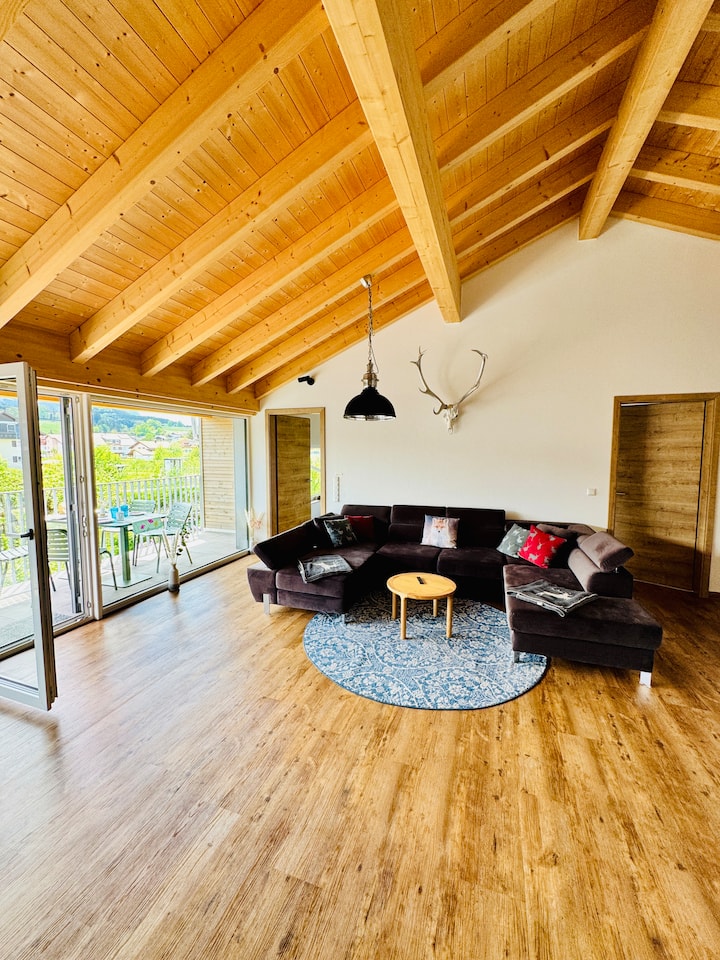 Berg Fux, 3 Bedrooms, Balcony And Mountain Views - Sonthofen