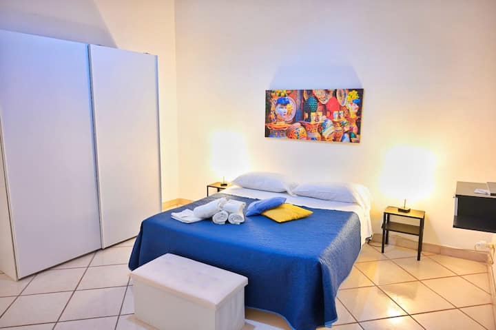 Room Palermo Centro Politeama Teste Di Moro - Palermo