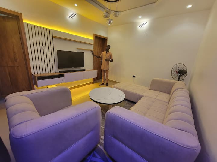 1bed Flat , Close To The Airport Isolo Lagos - Lagos