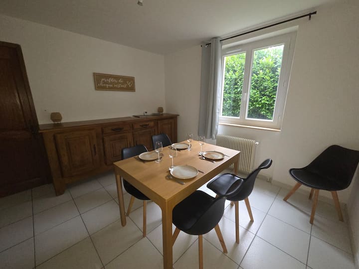 3 Pièces Rdc Centre Ville Avec Jardin Et Parking - Cahors