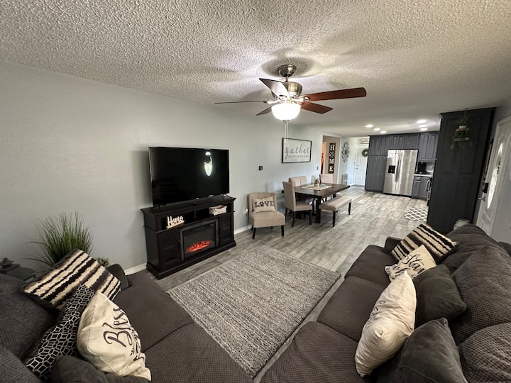 Cozy Home In Evansdale. - Waterloo, IA