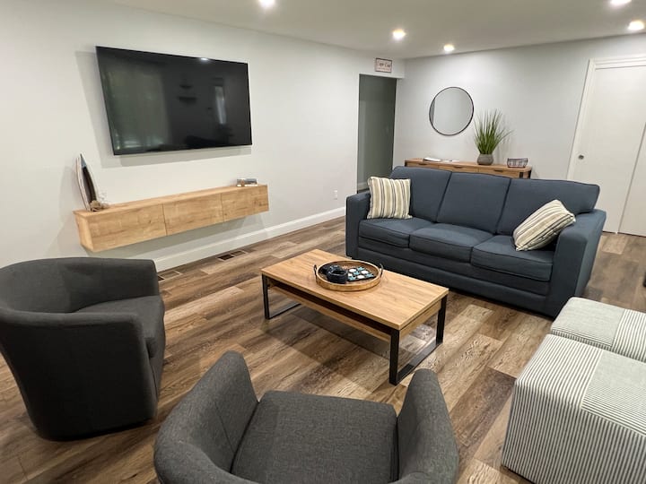Hyannis-beaches+shops+dining-less Than 7 Mins - Barnstable, MA