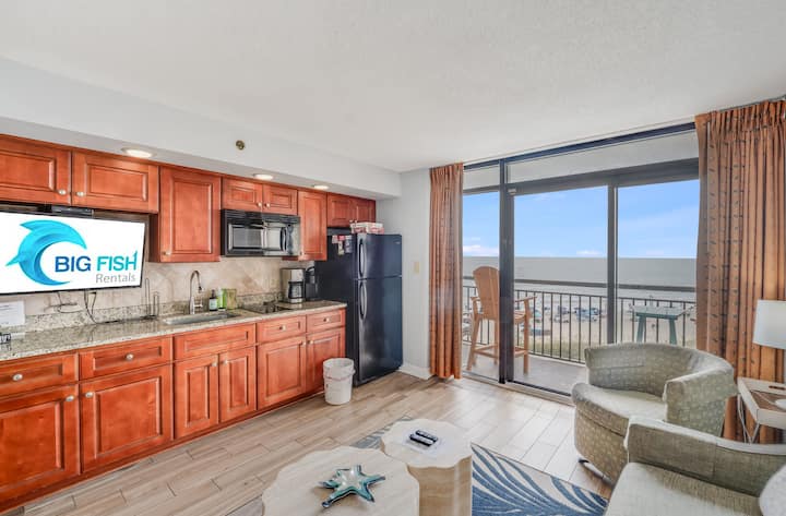 New Remodeled Oceanfront, Beach Cove Direct Views - North Myrtle Beach, SC