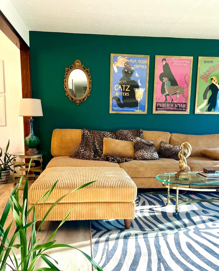 Art Deco Home Near Downtown - Valparaiso, IN