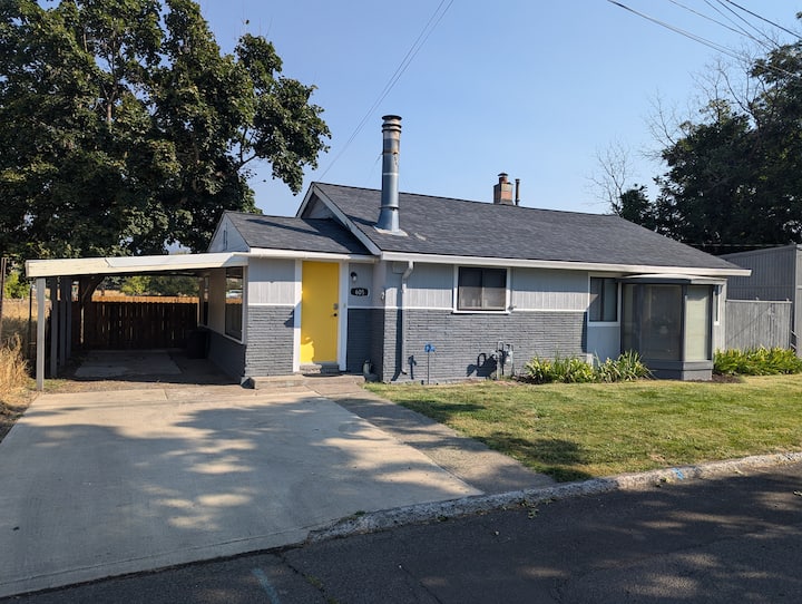 Pioneer Park Bungalow - La Grande, OR