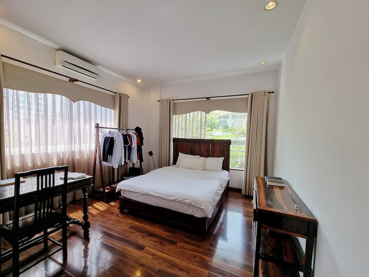 Big Windows - Central - Spacious 1br - Ho Chi Minh City
