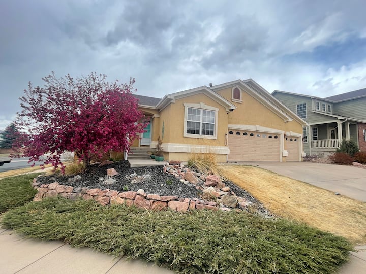 The Mile High Oasis - Colorado Springs, CO