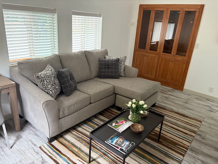 Carmel 1-bedroom, Home Away From Home, Fast Wifi! - Seaside, CA