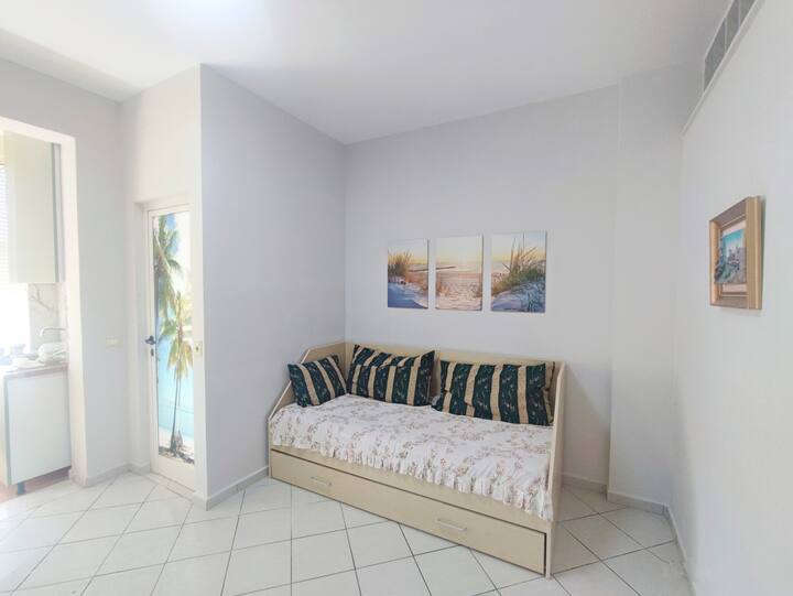 Nice Holiday Apartment With Sea View. - Spille