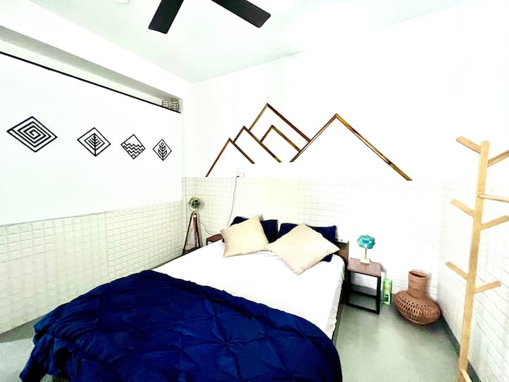 Nandi Private Residence, Bohemian Hill View Villa - Nandi Hills