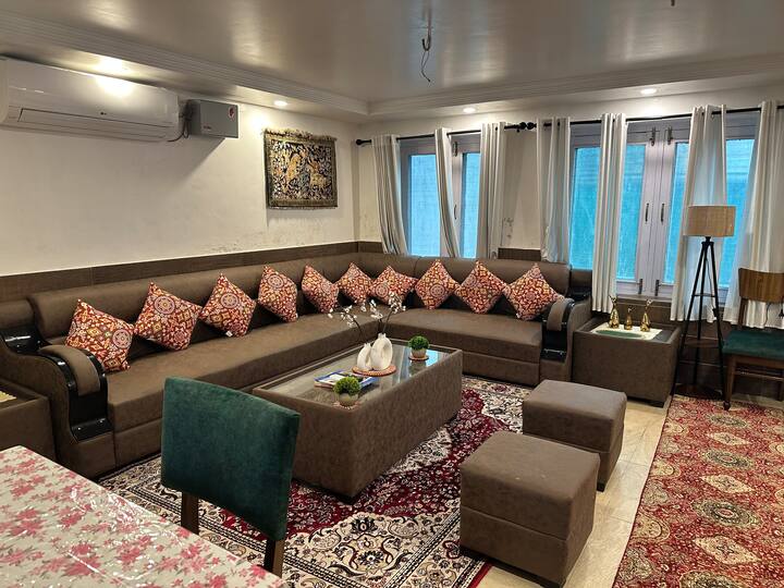 Chinar Retreat-entire Villa In Heart Of The City. - Srinagar