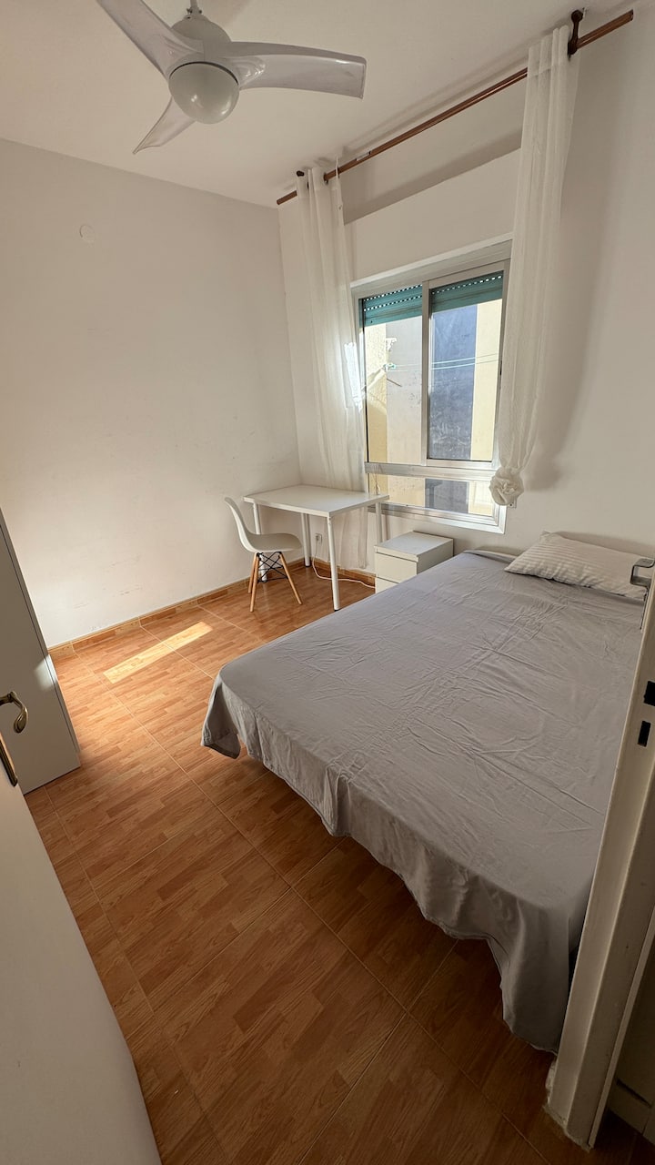 Habitación Cerca De La Universidad - Ciudad Real