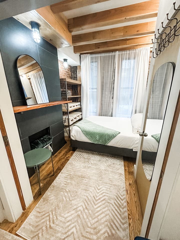Live Like A Local! 1st Floor 1 Bed W/ Washer/dryer - New York City