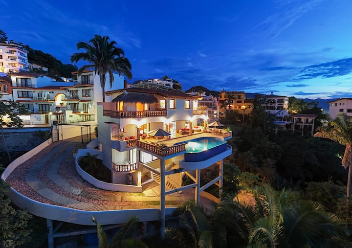 Villa Tres Palmas, Conchas Chinas, Puerto Vallarta - Puerto Vallarta