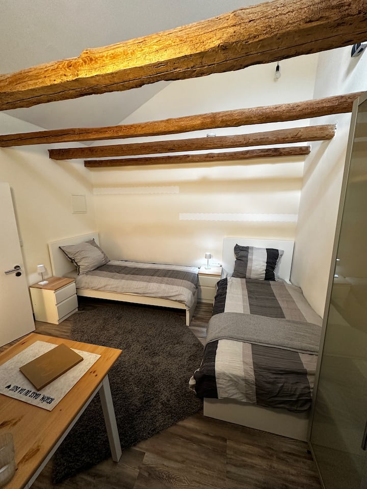 Ruhiges Appartement Mit Garten - Düsseldorf