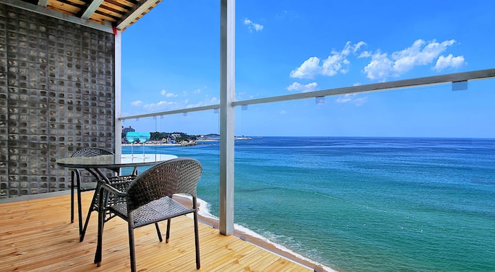 [카프리]해수욕장까지 10m, 봉디브 휴양지 - 고성군