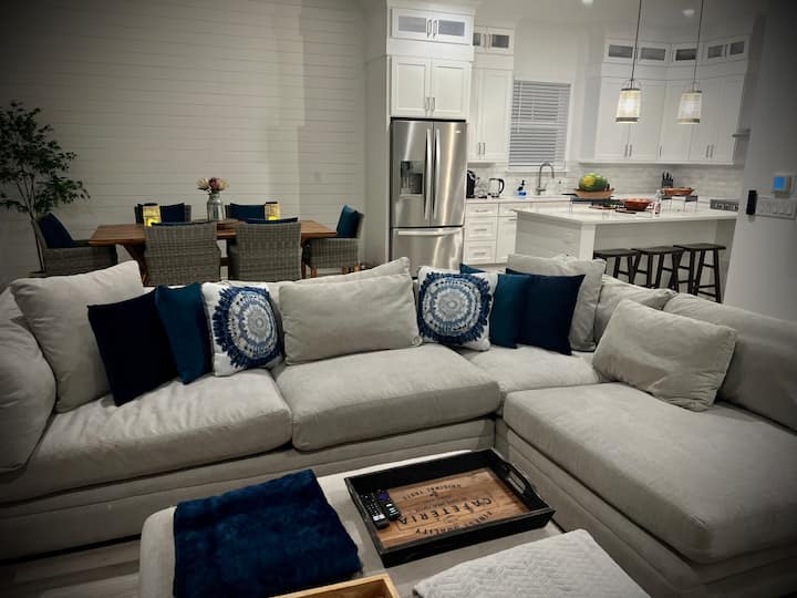 Beach Bliss Steps From Jax Shore - Ponte Vedra Beach, FL