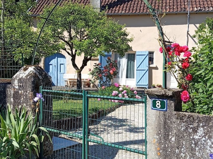 Maison à Louer Pour Les Vacances - Le Roc
