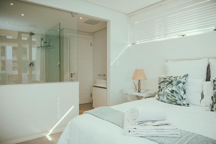 Superb Apartment In Oceandune - eMdloti