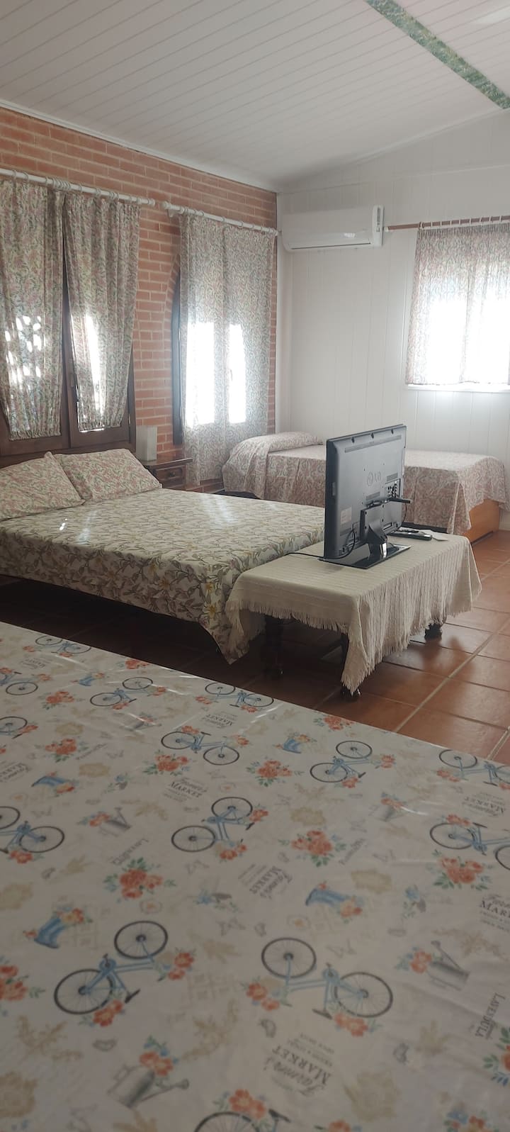 Habitación, Piscina,jardin - Cabanillas del Campo