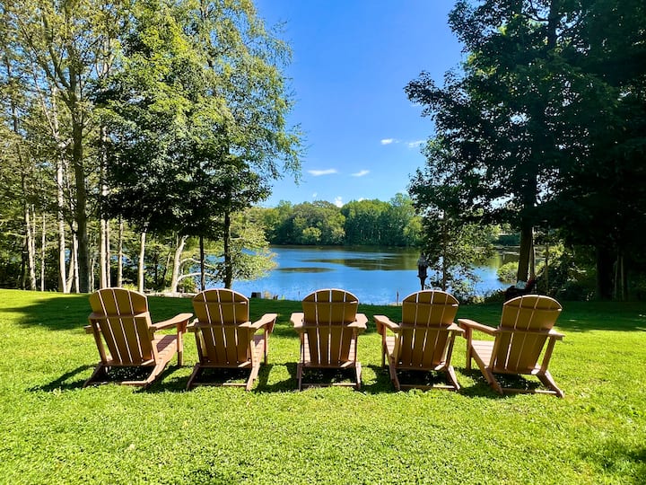 Pond View Room At The Pond House - Old Saybrook, CT
