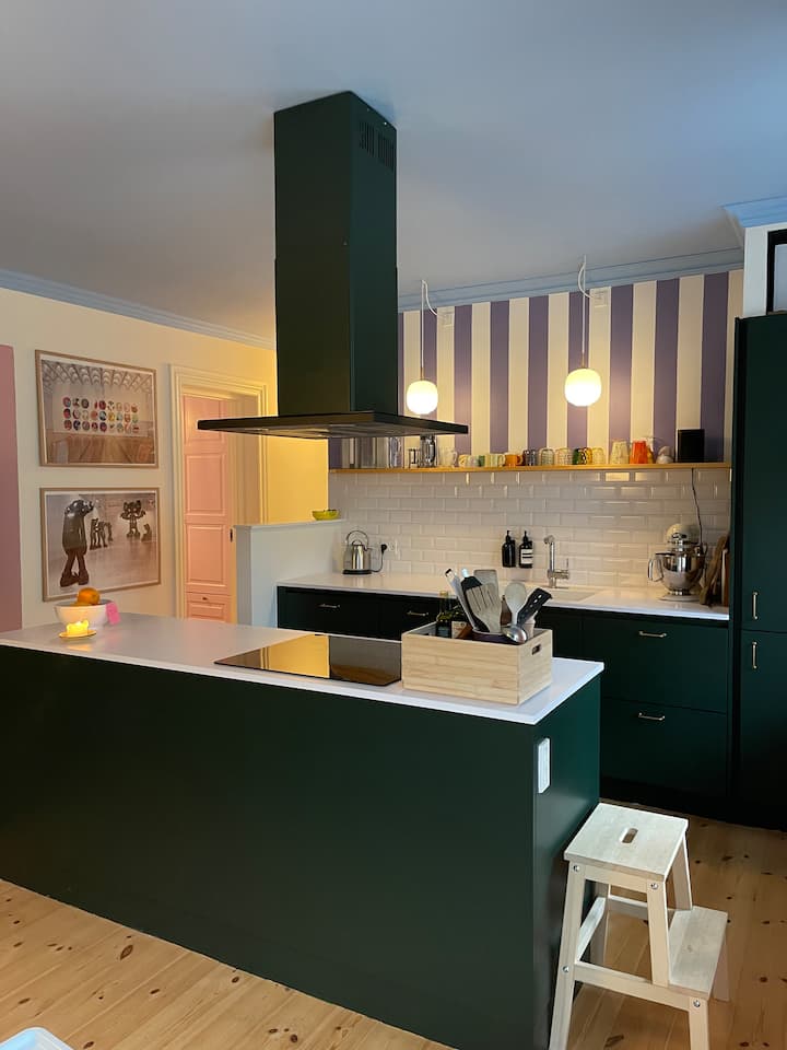 Unique Colorful Apartment In The Heart Of Nørrebro - Copenhague