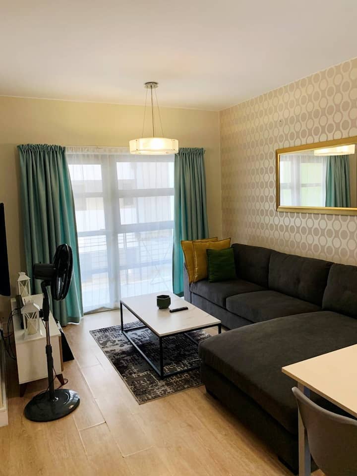 Stunnin 2 Bed 2 Bath Aptmt, Inverter, Complex Pool - Sandton