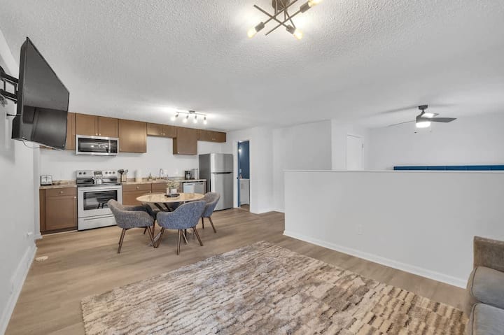Brand New Immaculate Guest Suite - Charlotte, NC