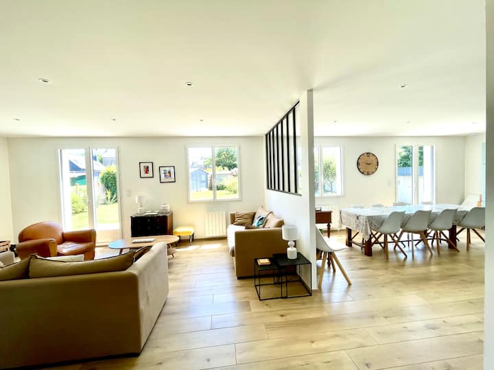 Maison Rénovée En Centre-ville, à 5 Min Des Plages - Lancieux