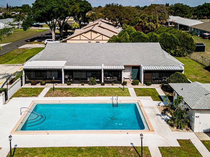 Cozy Sun ‘N Lake Villa/ Golf Courses/ Pool Access - Sebring, FL