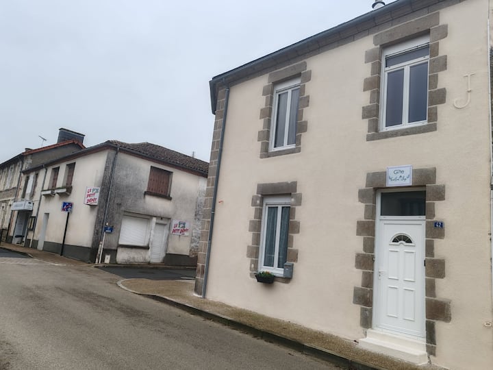 Gîte La Boul ‘Ange Près Dé Mauléon 8/10 Personnes - Parc Oriental de Maulevrier