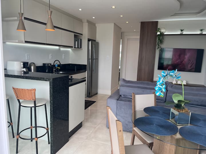 Incrível Apto Com Vista Mar Na Praia Navegantes Sc - Navegantes