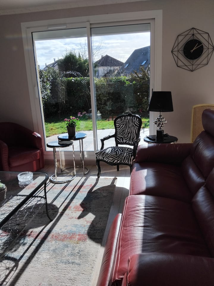 2 Chambres  Salle De Bain
10 Minutes à Disneyland - Crécy-la-Chapelle